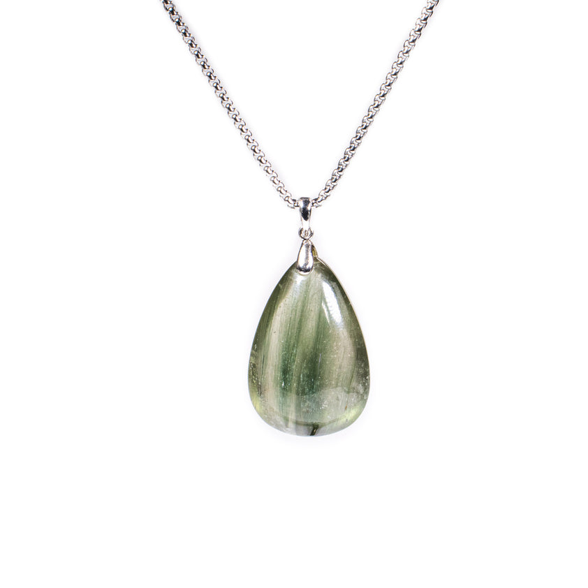 Green rutilated quartz / Pendants and Necklaces